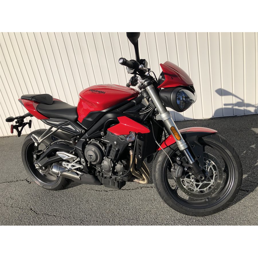 TRIUMPH STREET TRIPLE S 2018